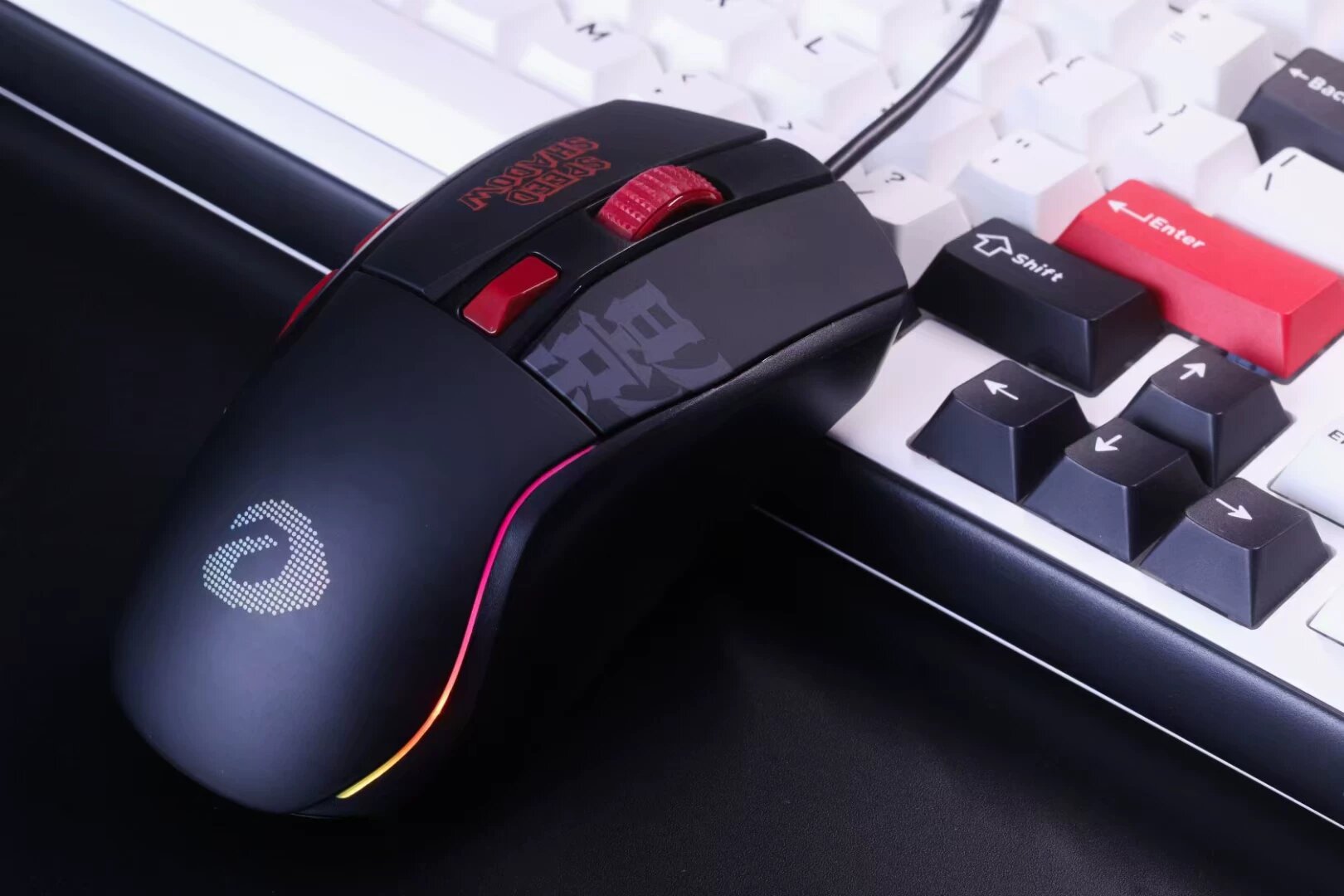 DareU cm610 Phantom Edition Проводной игровой мышь для ПК и ноутбука, черная, 1000 DPI, эргономичная конструкция