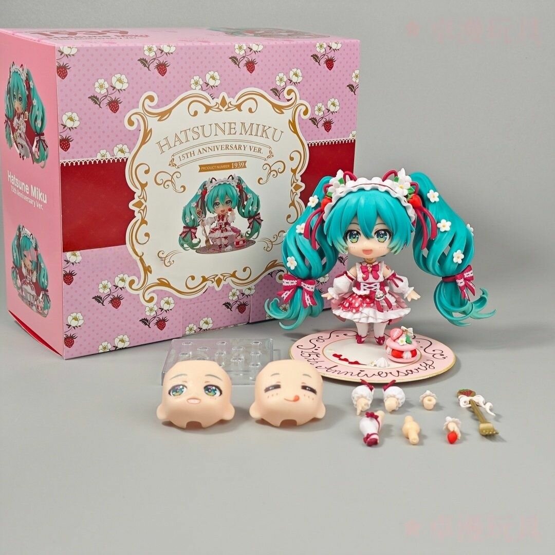 Фигурка аниме Hatsune Miku / Мику Хацунэ фигурки ; коллекционная статуэтка для рабочего стола, украшение для стола, 1 шт. (Высота 10 см)