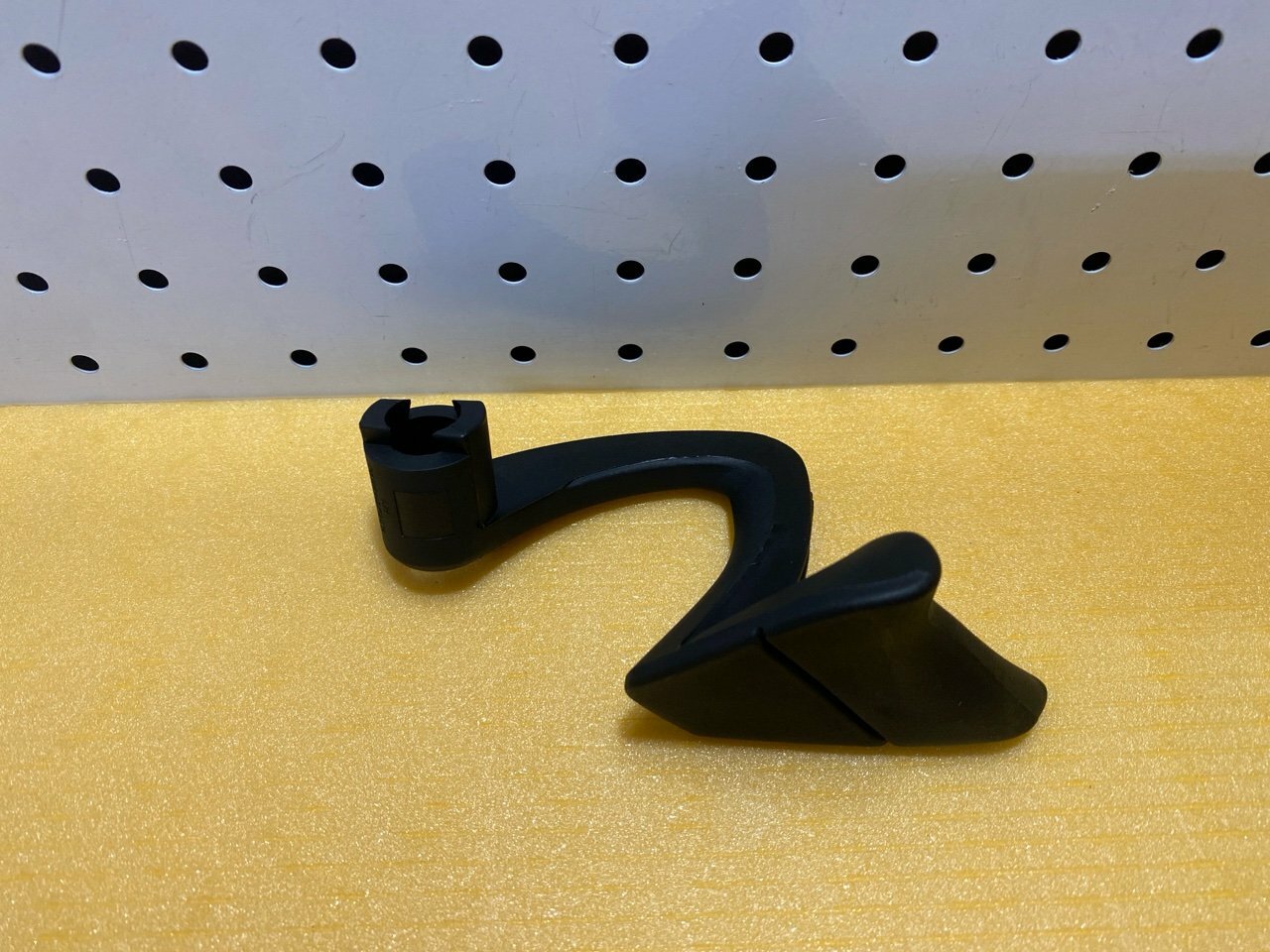 Ручка двери внутренняя левая скания 4 серия (SCANIA 4 series)