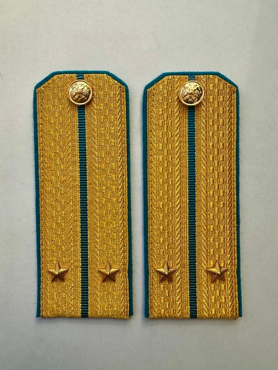 Погоны Вдв, Вкс, Ввс парадные золотые с фурнитурой на Китель звание Лейтенант Картон