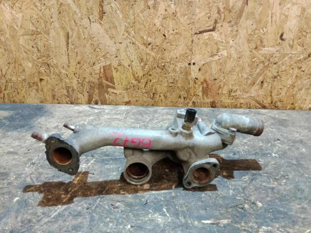 Корпус термостата Diamante II 6g72, Б/У с пробегом