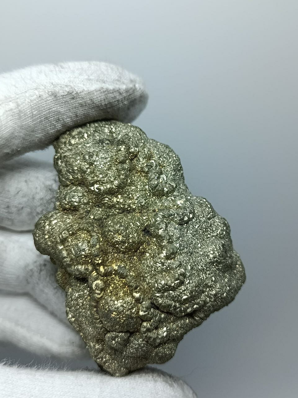 Пирит 57 мм, 99 г.