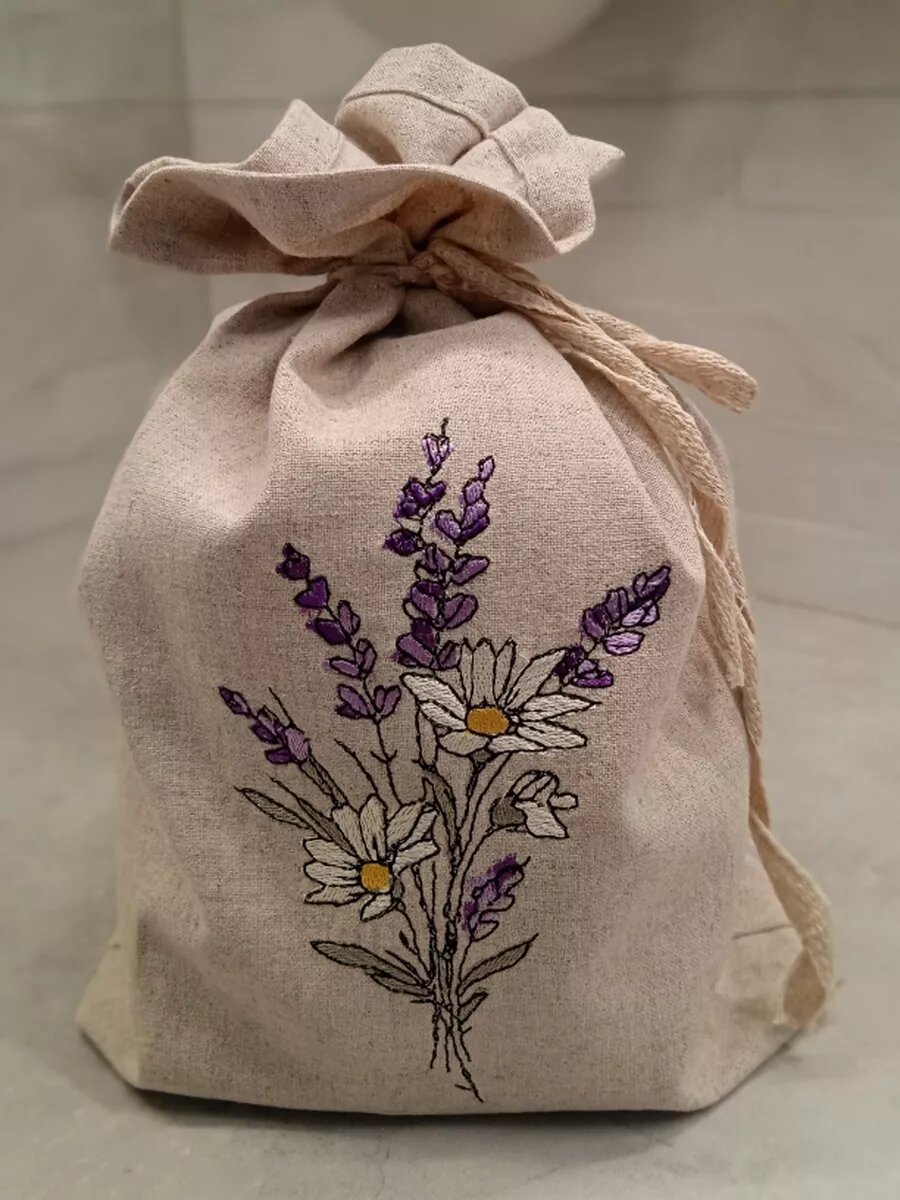 Мешочек для хранения льняной "Ромашки и Лаванда", с вышивкой, 32 см x 22 см