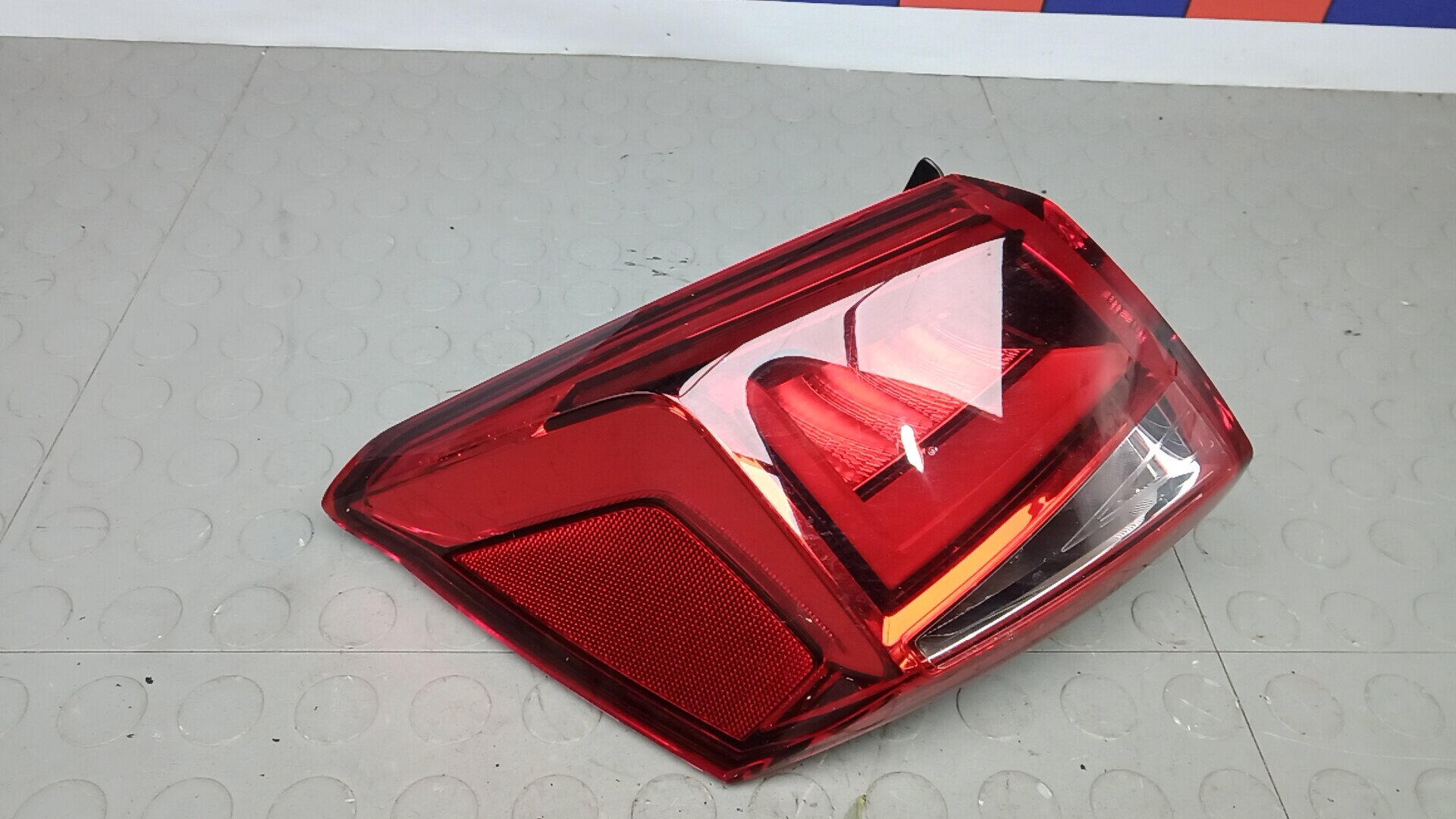 Фонарь задний левый SEAT ARONA, Номер 6F9945207B
