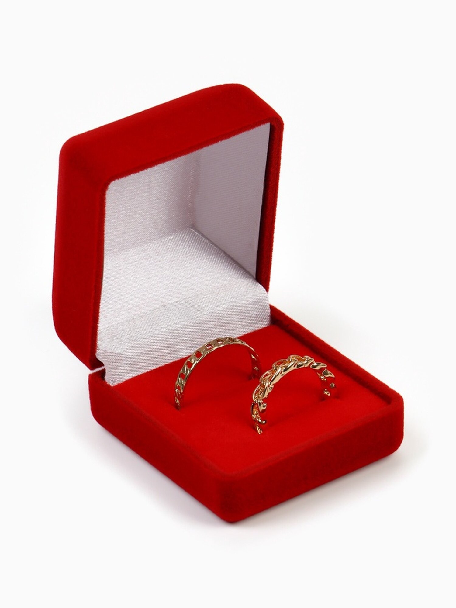 Футляр бархатный под 2 кольца «Традиции», 5 x 4,5 x 3 см, цвет красный