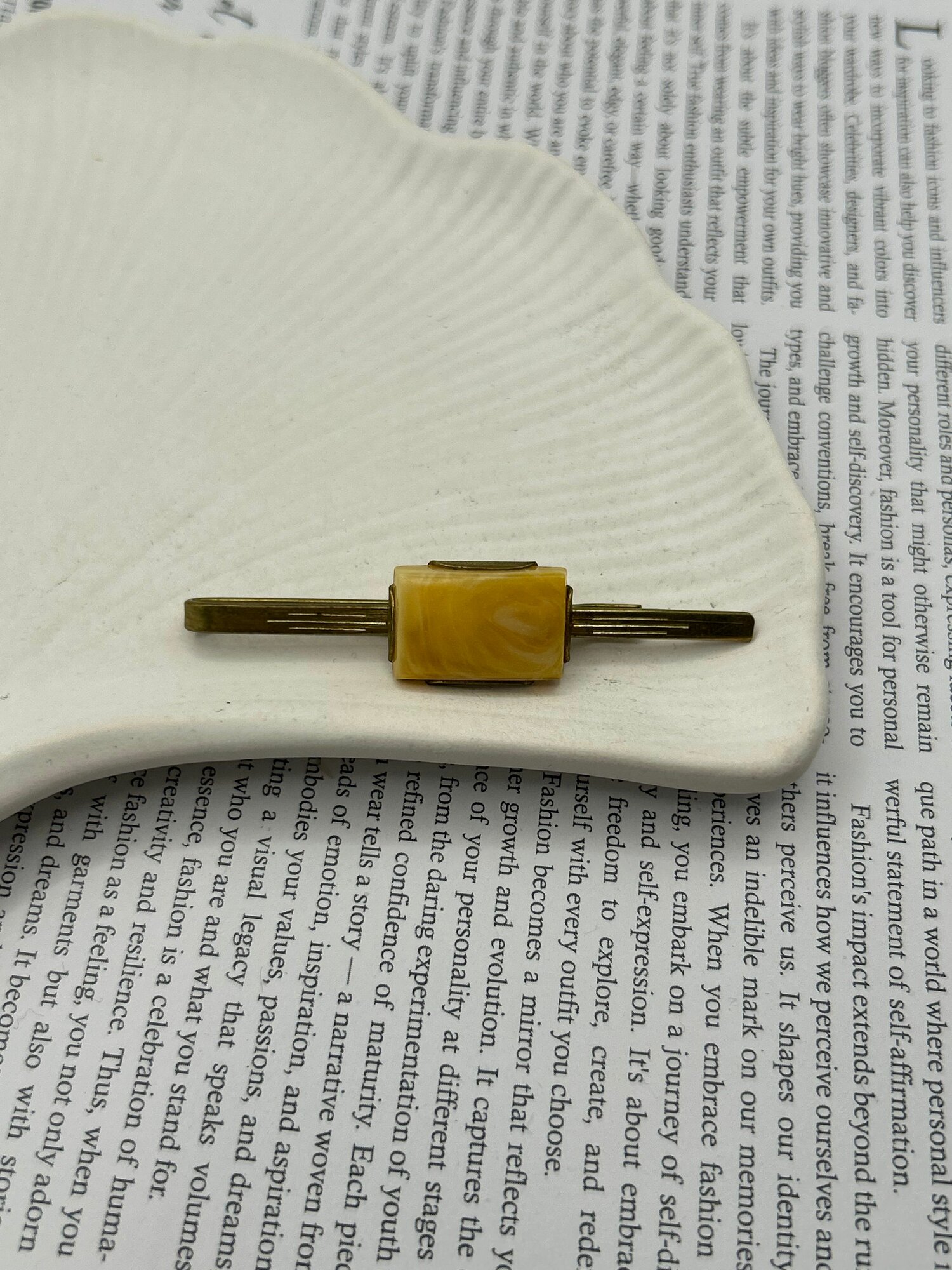 Винтажный позолоченный зажим для галстука, имитация янтаря