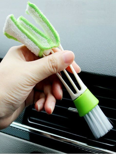 Автомобильная щетка для льда и снега "Два в одном" (черная, желтая)