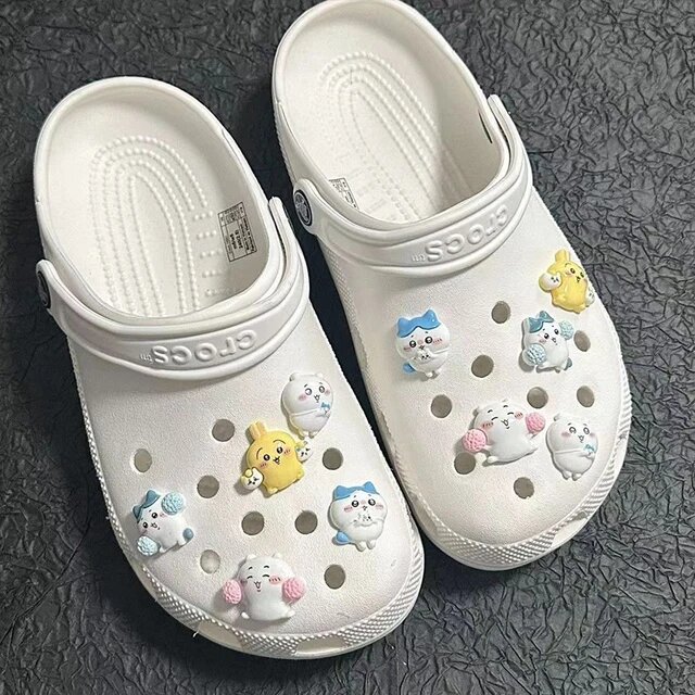 Новые милые мультяшные деревянные сабо Chiikawas с пряжкой kawaii hachiware うさぎUSAG ちいかわ鞋花鞋扣装饰用品