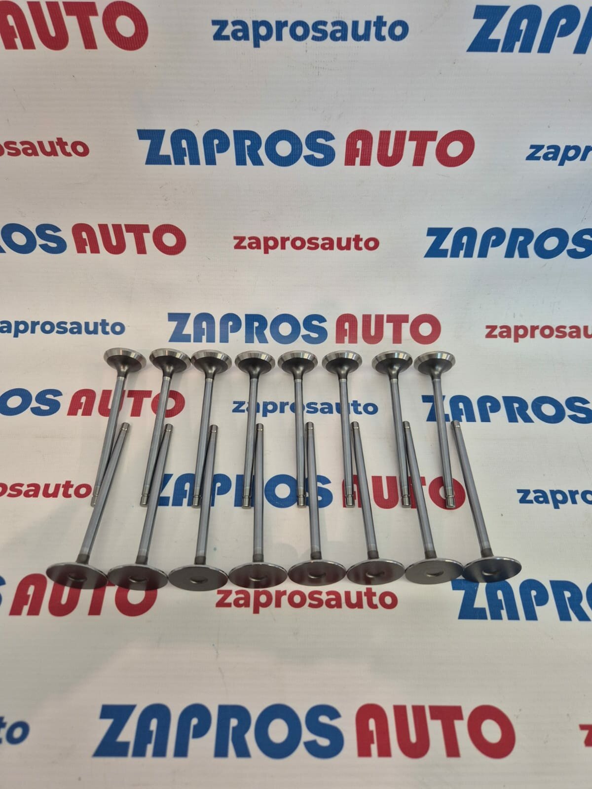 Комплект (впуск+выпуск) оригинальных клапанов для двигателя Cummins 2.8 полный