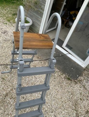 Крепление (дополнение) к лестнице бассейна Bestway (в комплекте 4 шт)