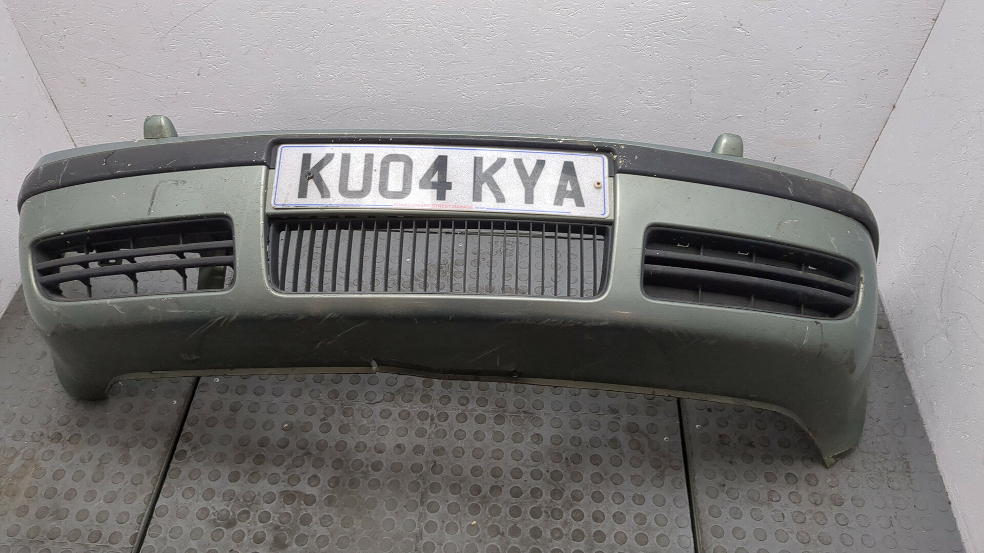 Бампер передний Skoda Octavia Tour Б/У