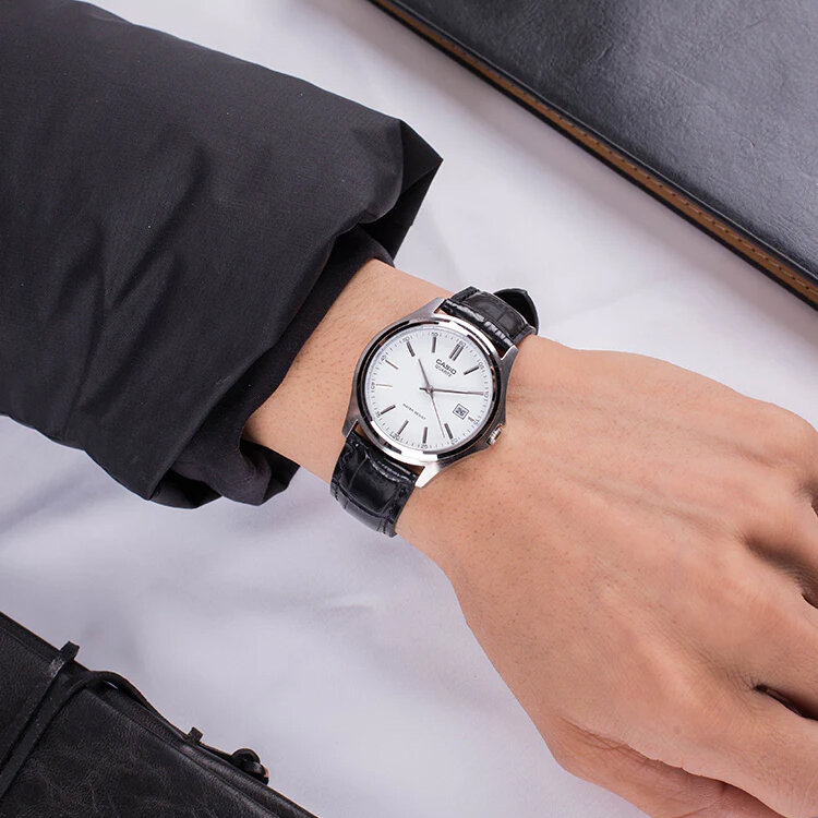 Наручные часы CASIO — фото 1