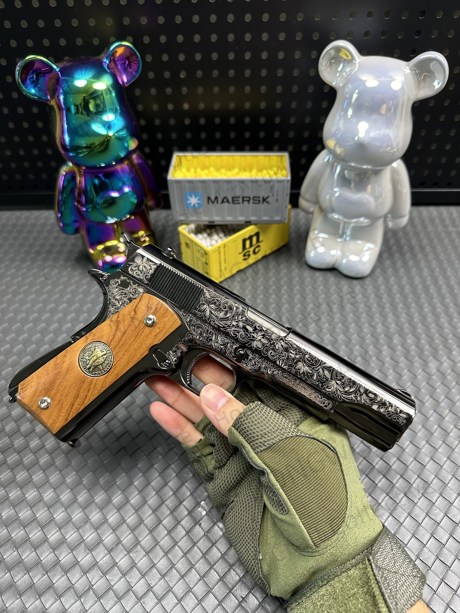 Игрушечная модель Colt AQK M1911, сборка без клея, металл, дерево
