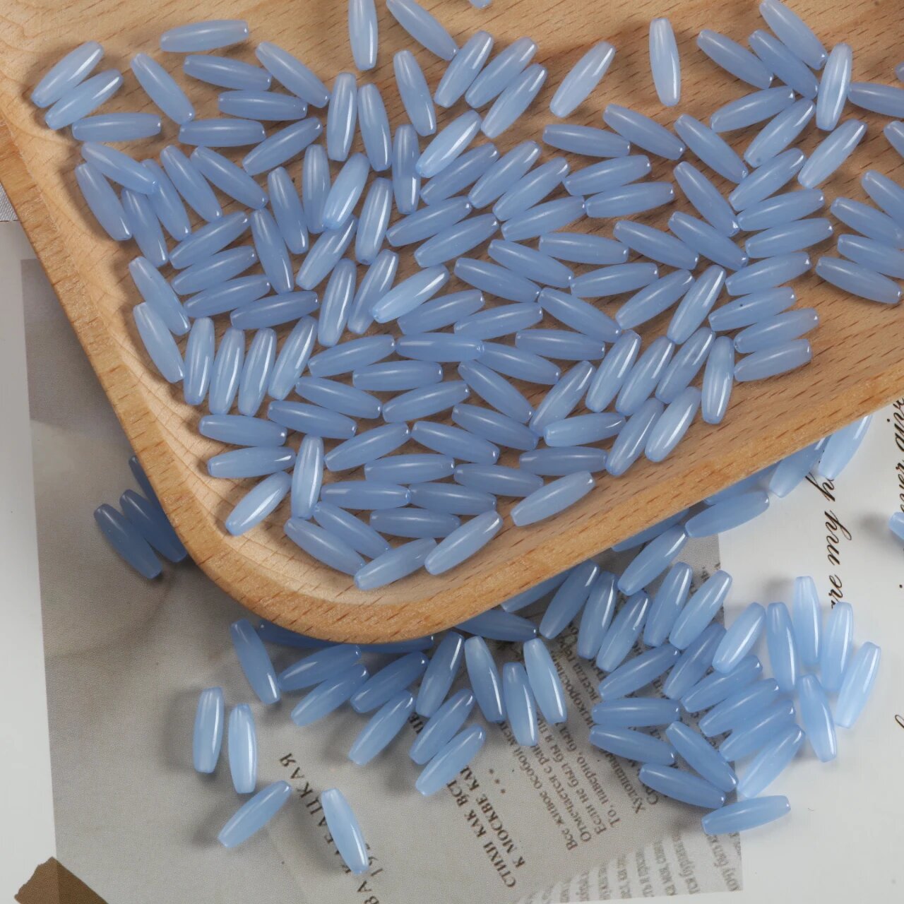Длинные стеклянные бусины 3x11 мм 50pcs, 10Royal Blue Jade