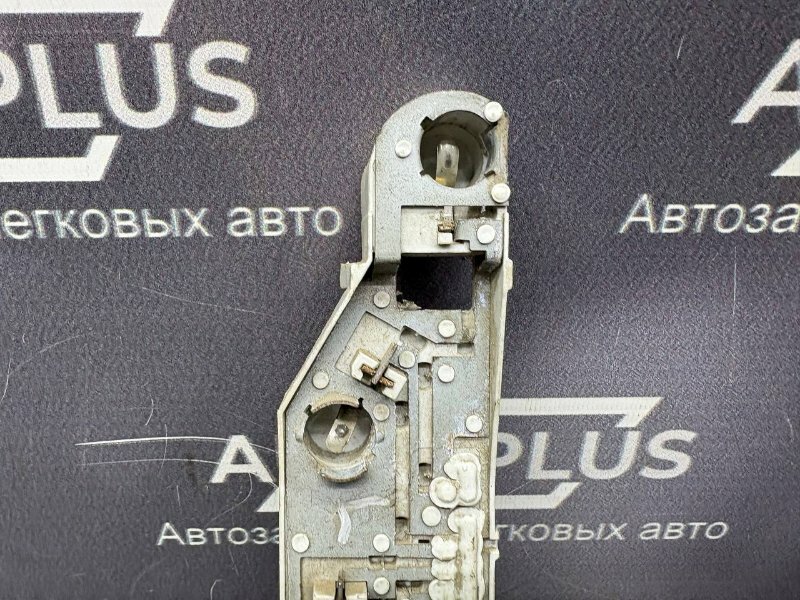 Плата стоп-сигнала Левый Задний Ford Focus 2007 (1.8 QQDB) Б/У с пробегом Арт. 18826 — фото 1