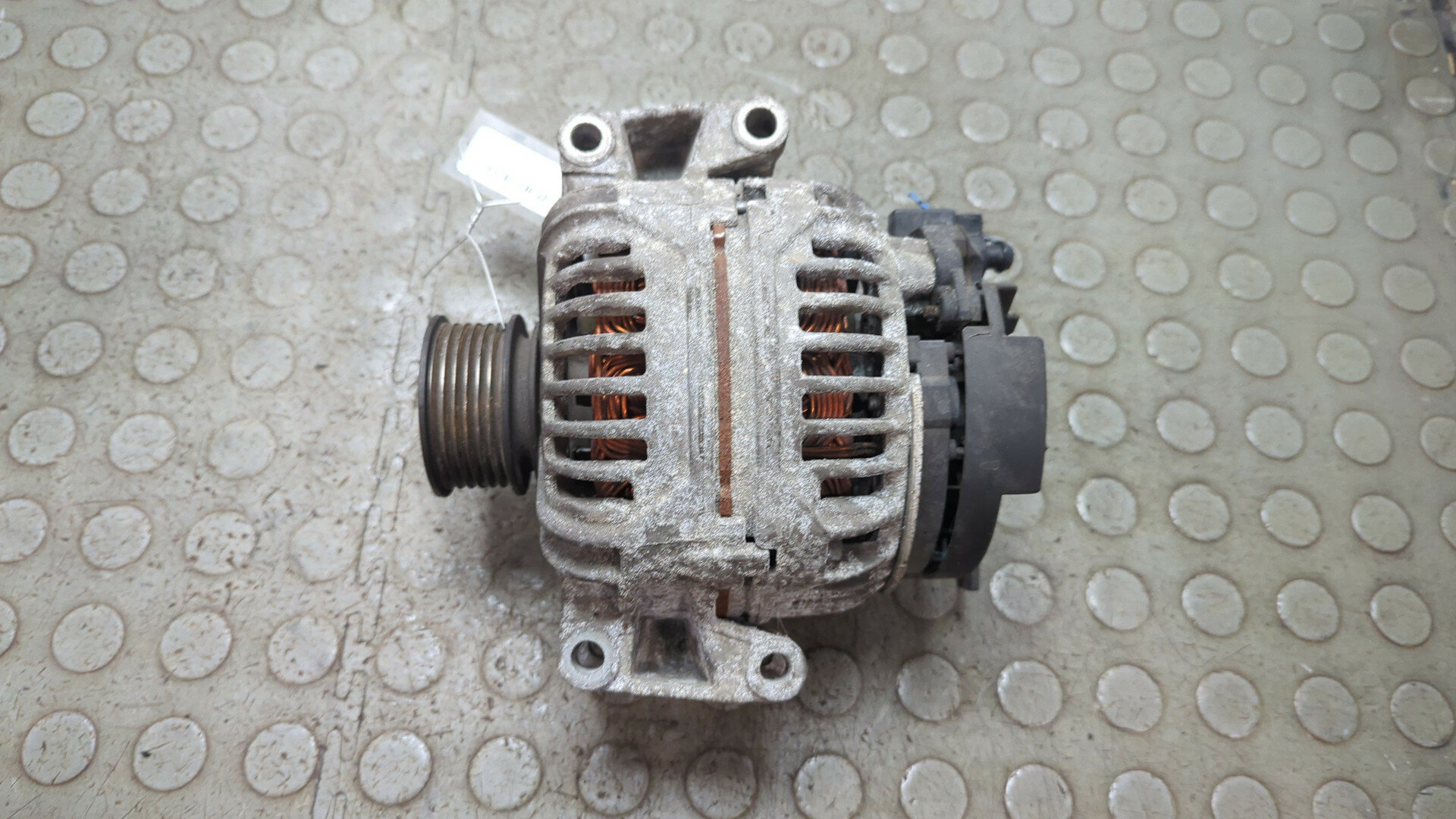 Генератор Audi A4 (B6) Б/У