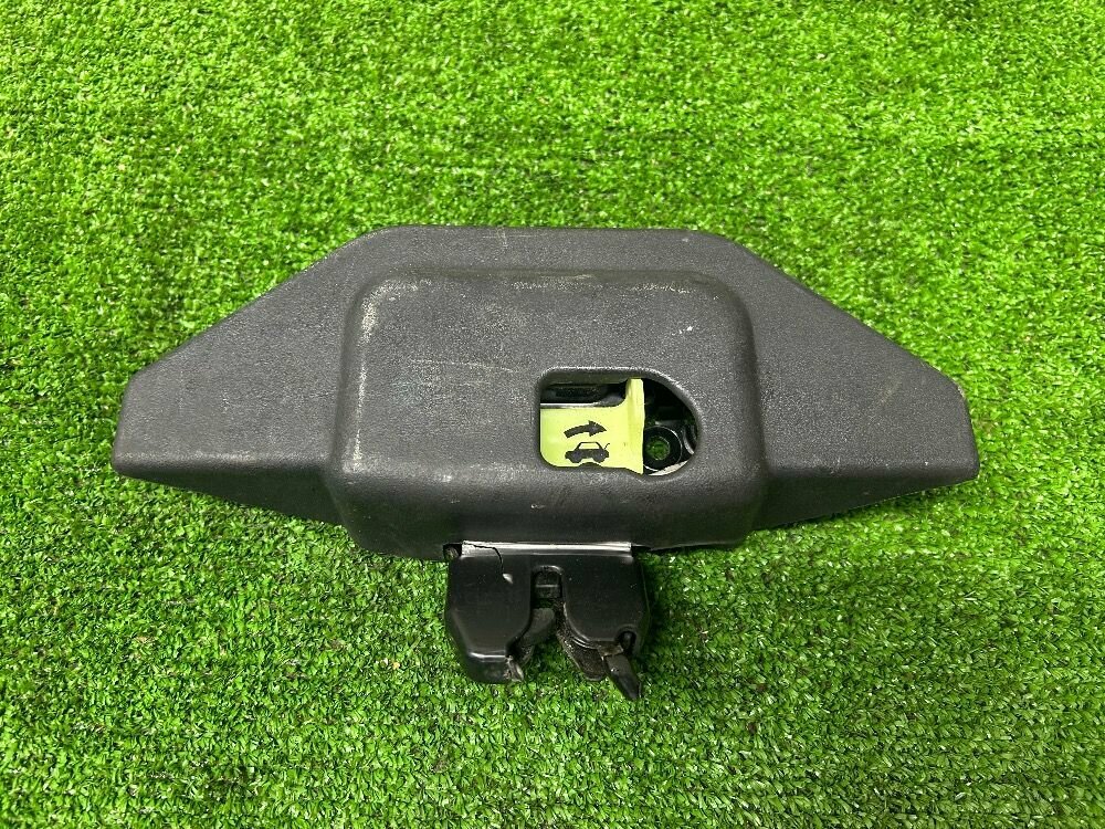 Замок крышки багажника Nissan Almera Classic