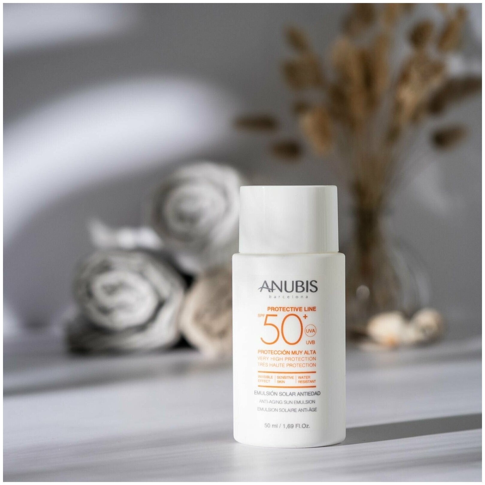 Anubis Barcelona Солнцезащитная эмульсия SPF 50+ Anti-Aging Sun Emulsion SPF 50+