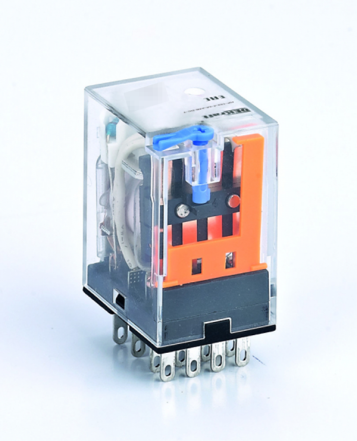 Реле промежуточное DEKraft / ДеКрафт ПР-102 с индикацией, серебросодержащие контакты, 22x36x28мм, 3А 12В DС, 23803DEK / электрика