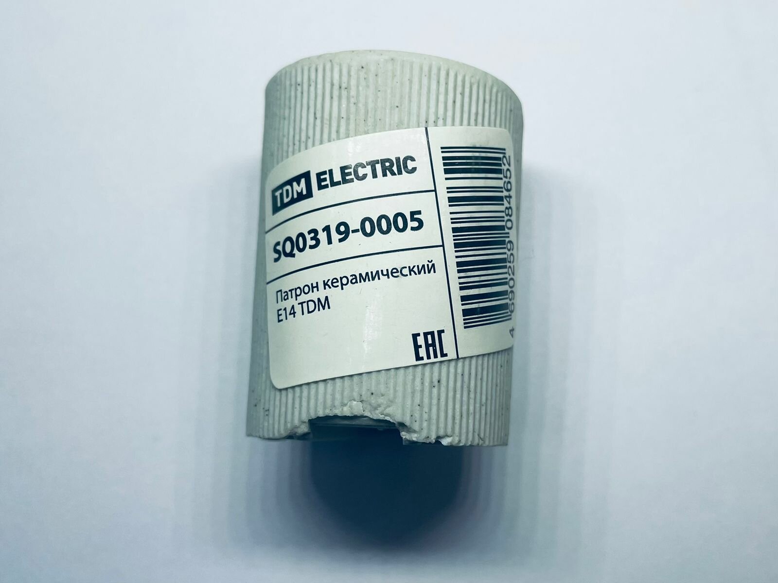 Патрон TDM ELECTRIC SQ0319-0005 E14 керамический, винтовой, белый