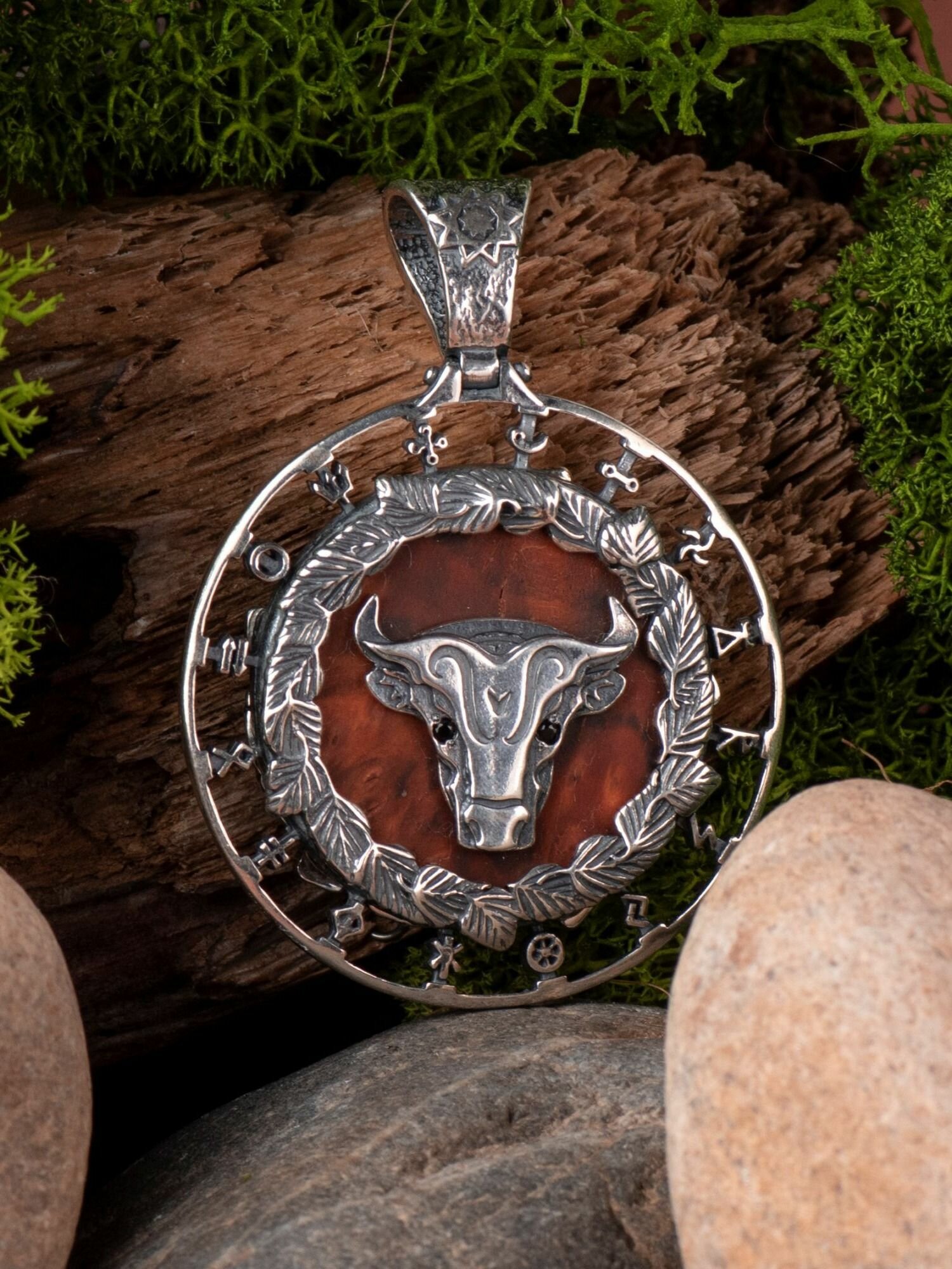 Славянский оберег, подвеска Сила Предков, серебро, 925 проба, чернение, шпинель