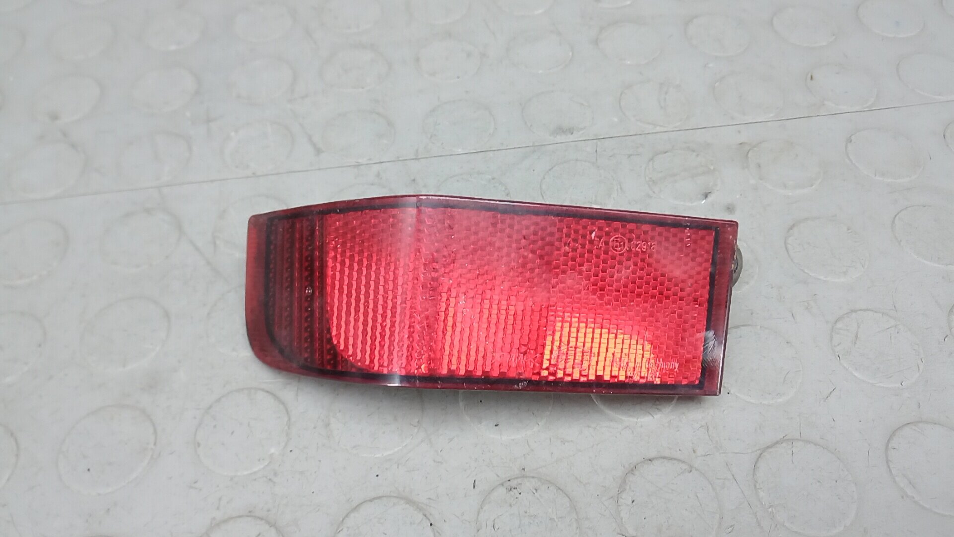 Катафот бампера задний OPEL OMEGA B