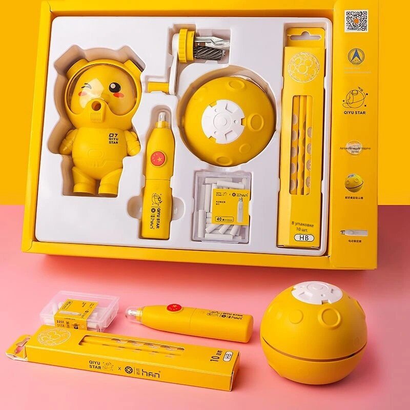 Расслабляющий набор для учебы "Капибара" (4 в 1): Точилка, Электрический ластик, Настольный пылесос, 10 карандашей