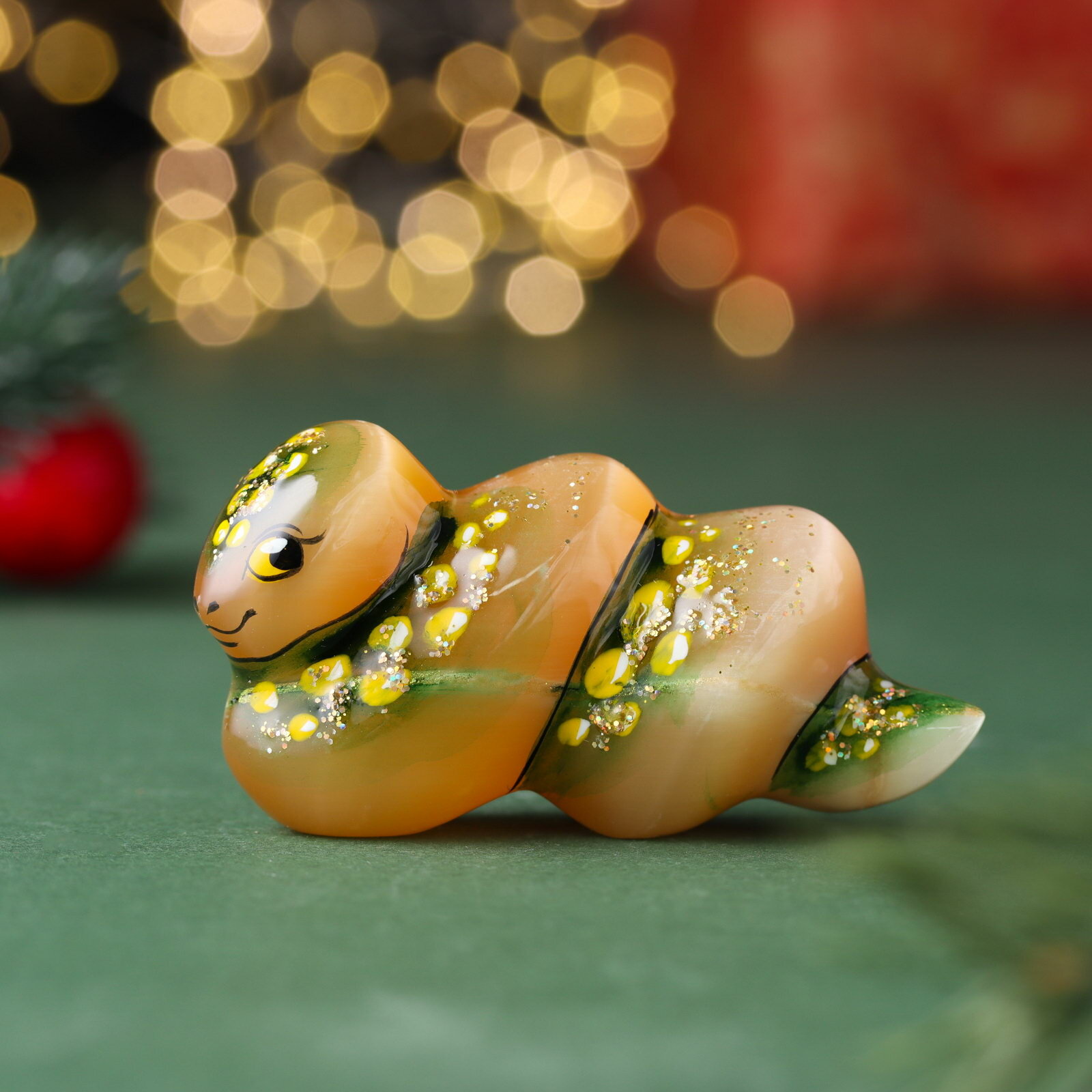 Фигурка "Змея Караи", селенит, цвет: зелёный, тематика праздника: универсальная тематика