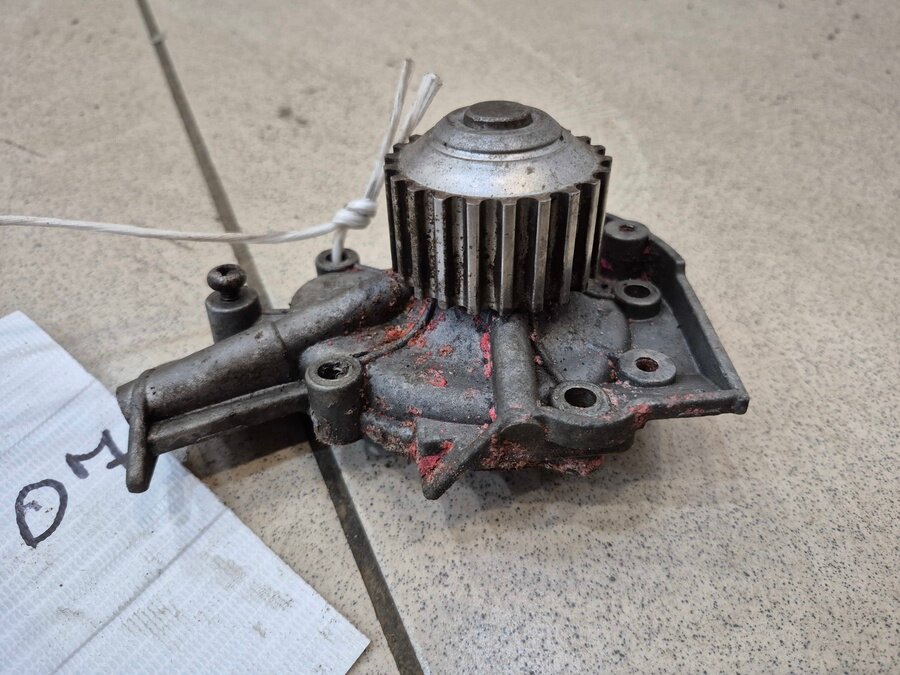 Насос водяной (помпа) от Chevrolet Aveo T250 2005-2011