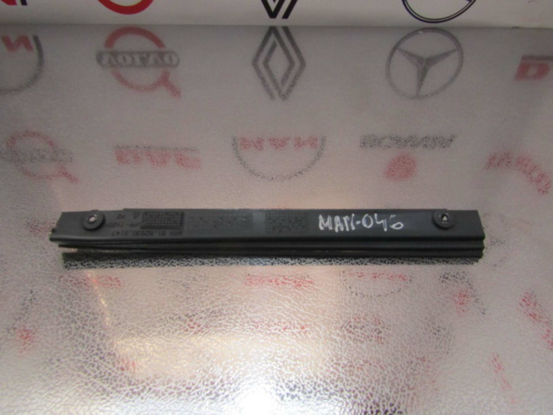 Накладка обшивки крыши кабины левая MAN TGA, TGS, TGX, TGM, TGL