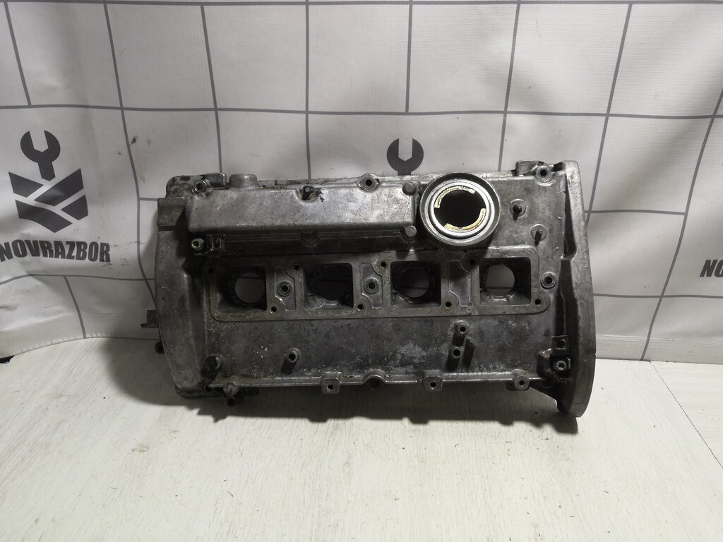 Крышка головки блока (клапанная) VW Passat B5 96-00
