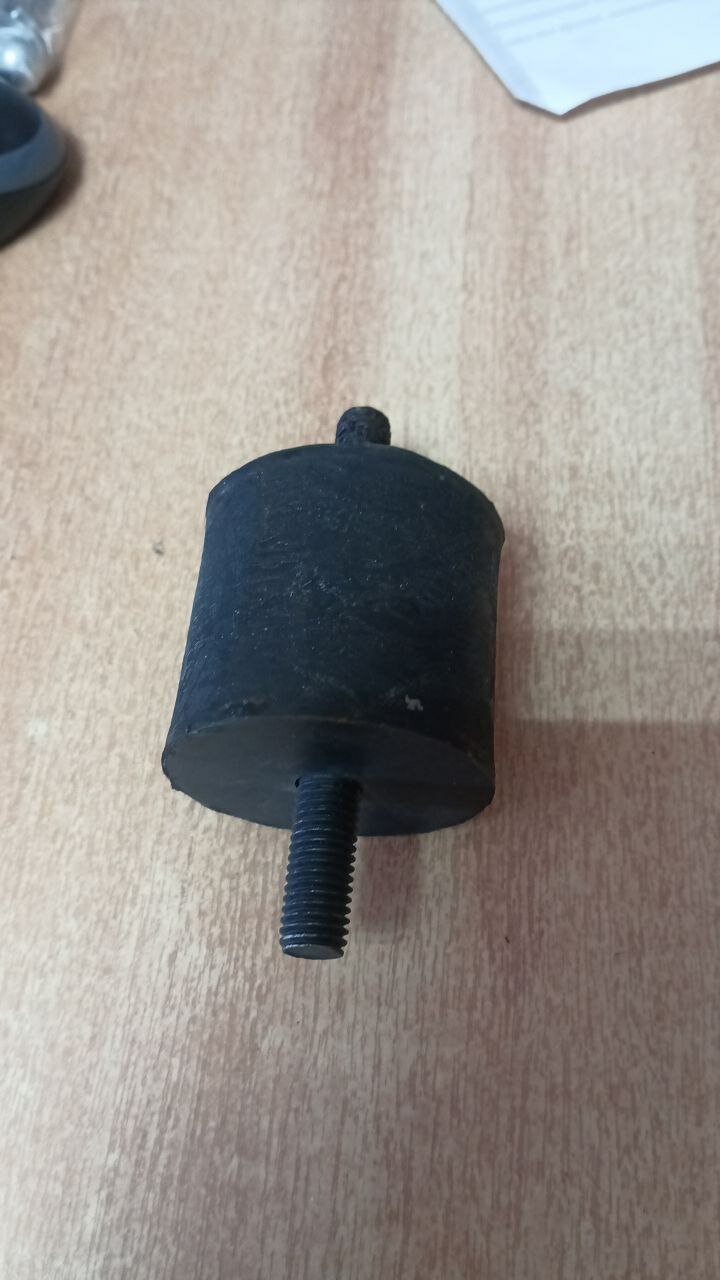 SE-M 7386 SEM7386_подушка глушителя !(мр) круглый M10/M10 50x45 \MAN 26/32/33.365