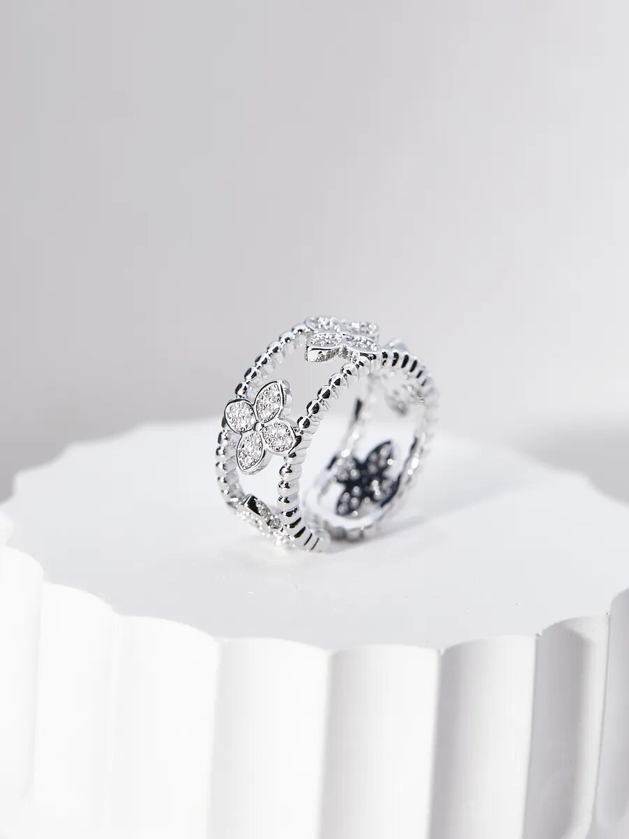 Кольцо обручальное, фианит, кристалл, кристаллы Swarovski