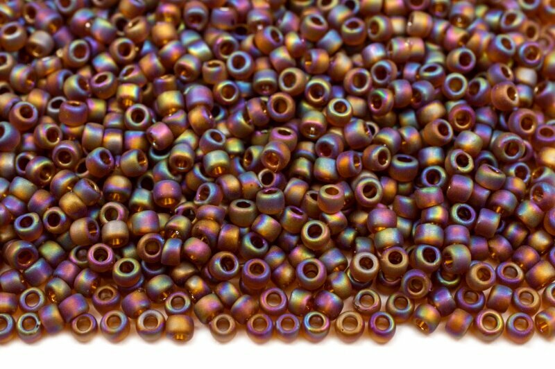 Бисер японский TOHO круглый 15/0 #0177F дымчатый топаз матовый, радужный прозрачный, 10 грамм