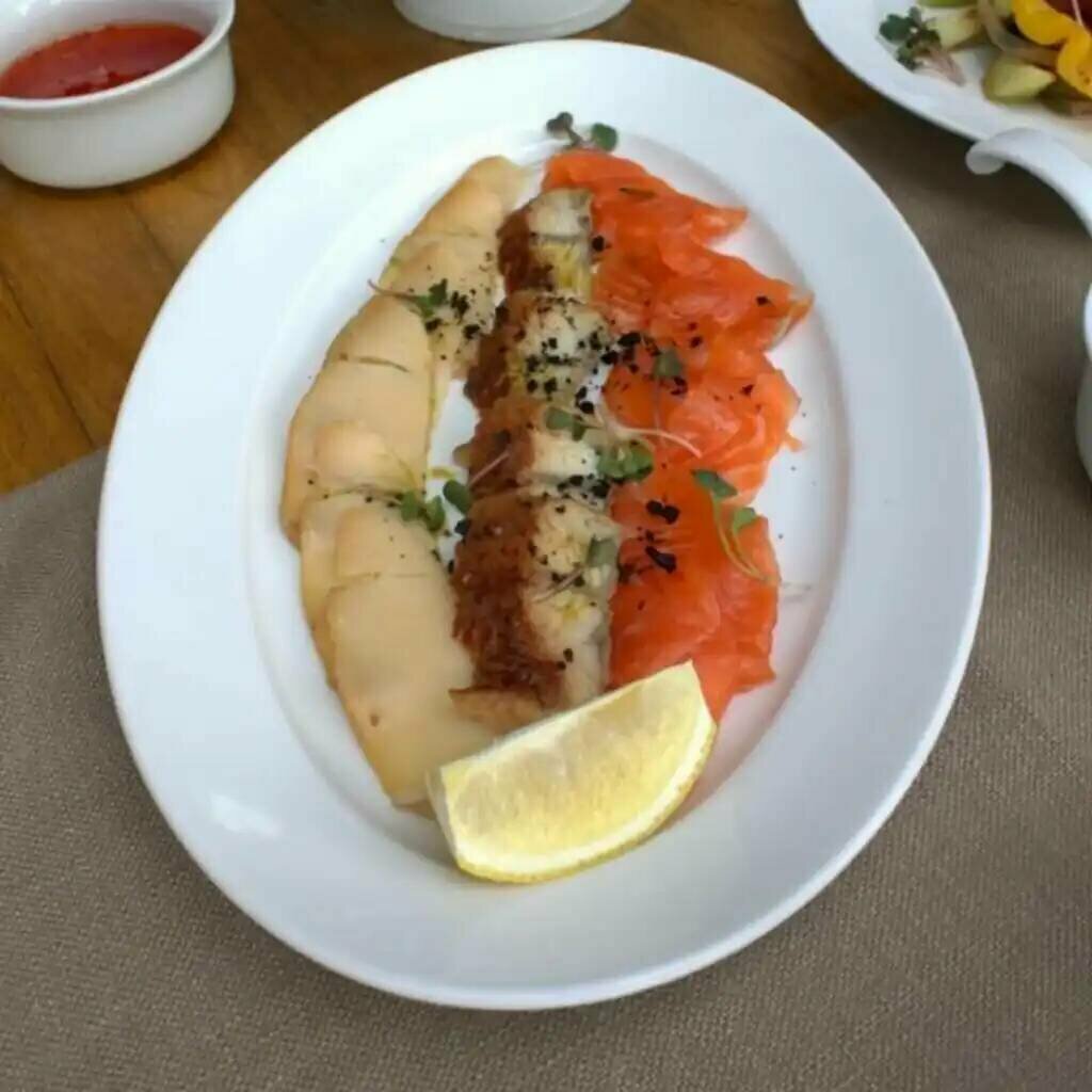 Блюдо овальное "Башкирский фарфор" 24*16 см, Принц