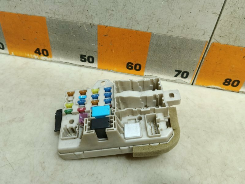 Б/У Блок предохранителей салонный Mazda Mazda6 2005 GG 456023 MAZDA арт. GJ6A66730B