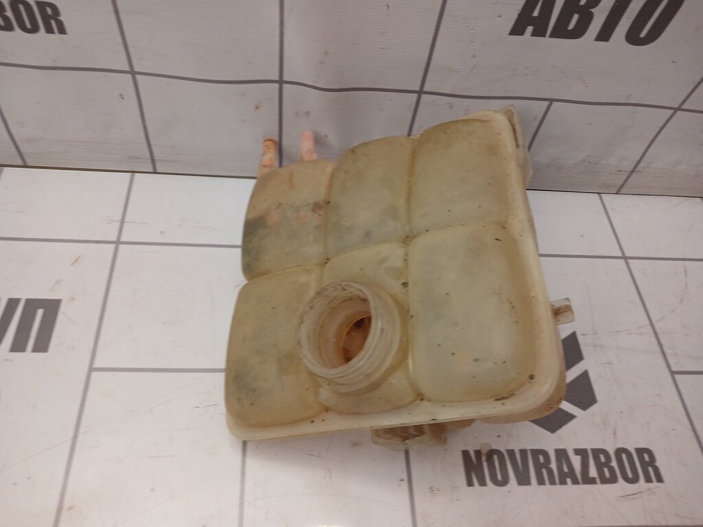 Бачок расширительный Ford Focus 2 05-08