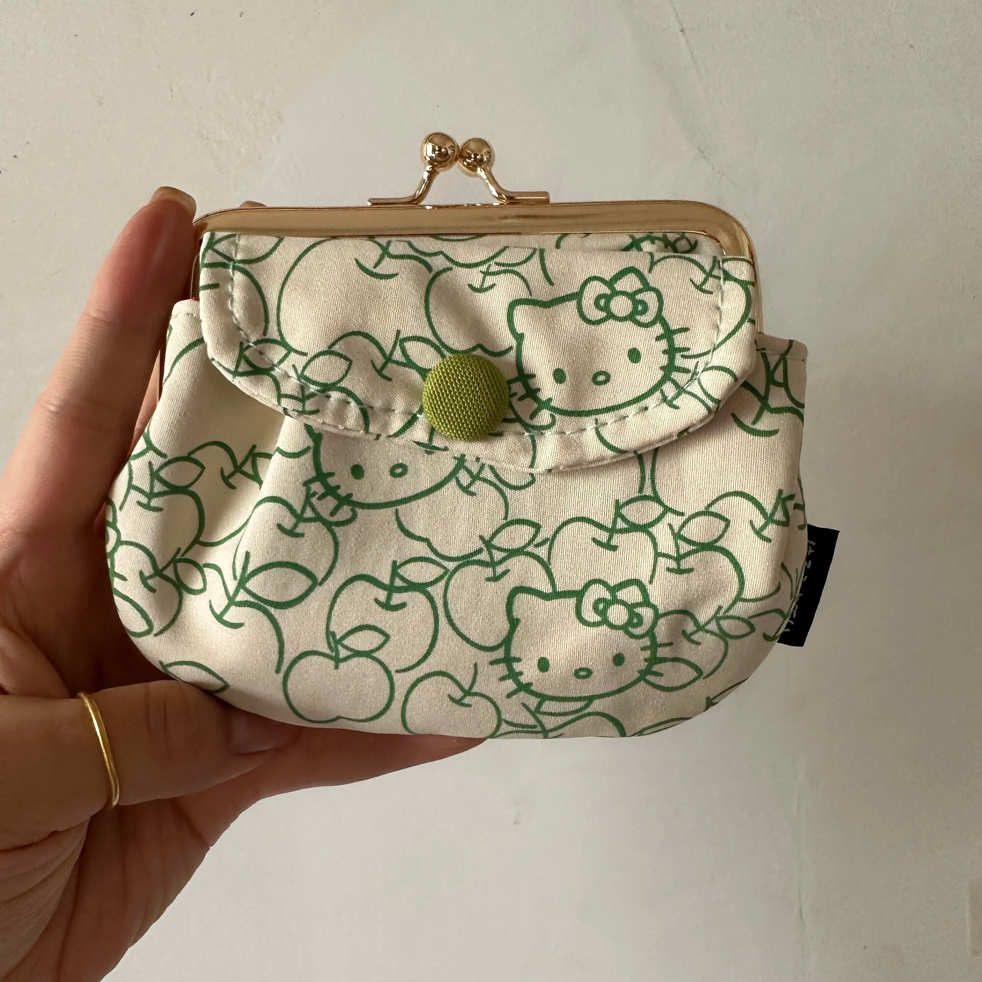 MINISO Милый аниме-кошелек для монет, кошелек Hello Kitty, чехол для наушников с мультяшным рисунком, портативный мини-чехол для хранения, милый держатель для карт в подарок,