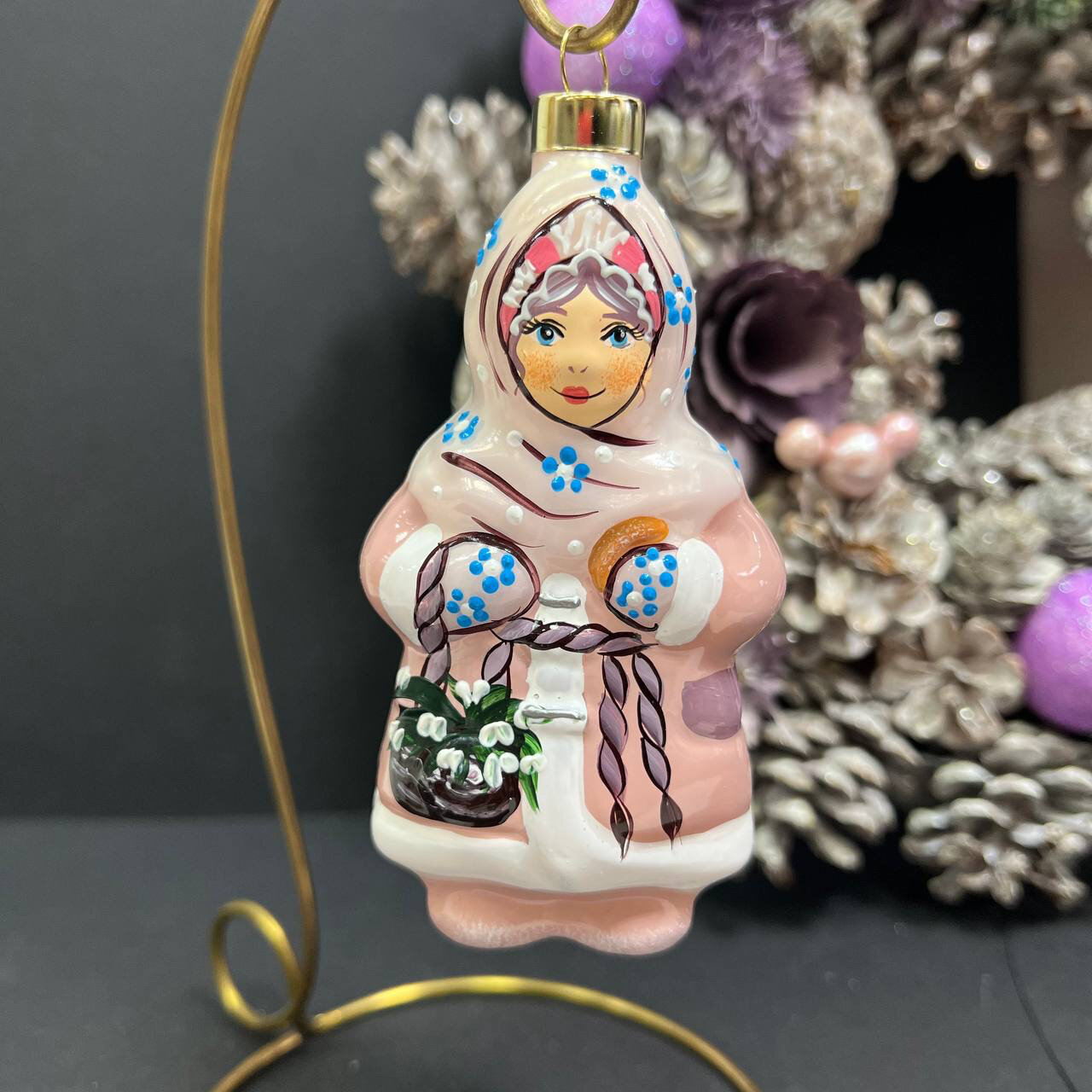 Елочная игрушка девочка ЗИМОЙ-06 с росписью