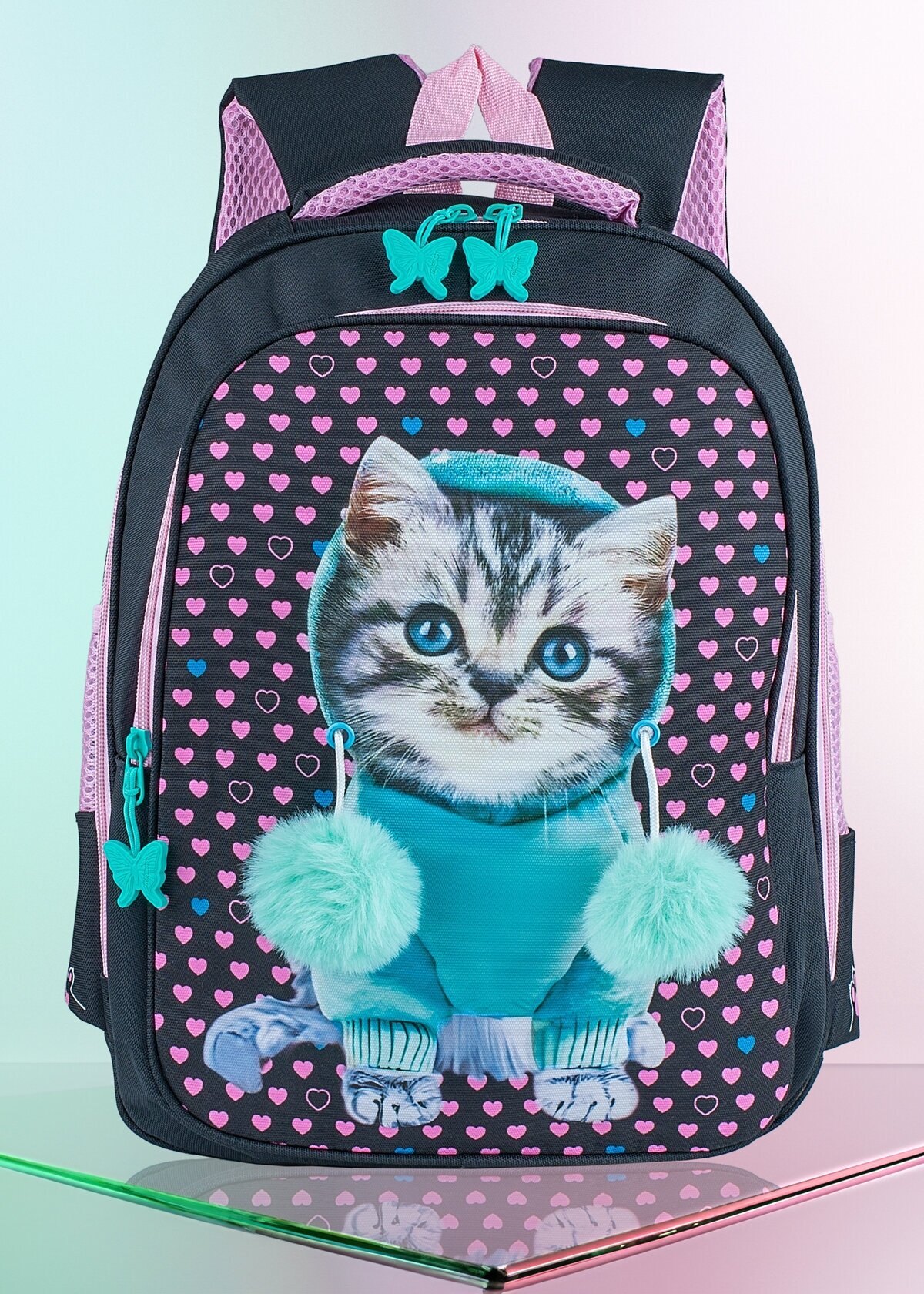 Школьный рюкзак для девочки с помпончиками черный. Мягкая спинка