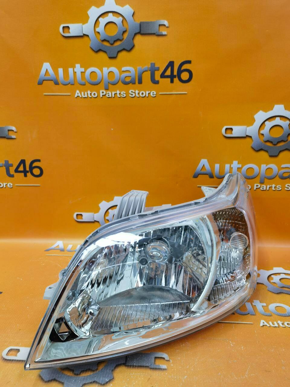 Левая фара Шевроле Авео CHEVROLET AVEO T250 хетчбек без корректора
