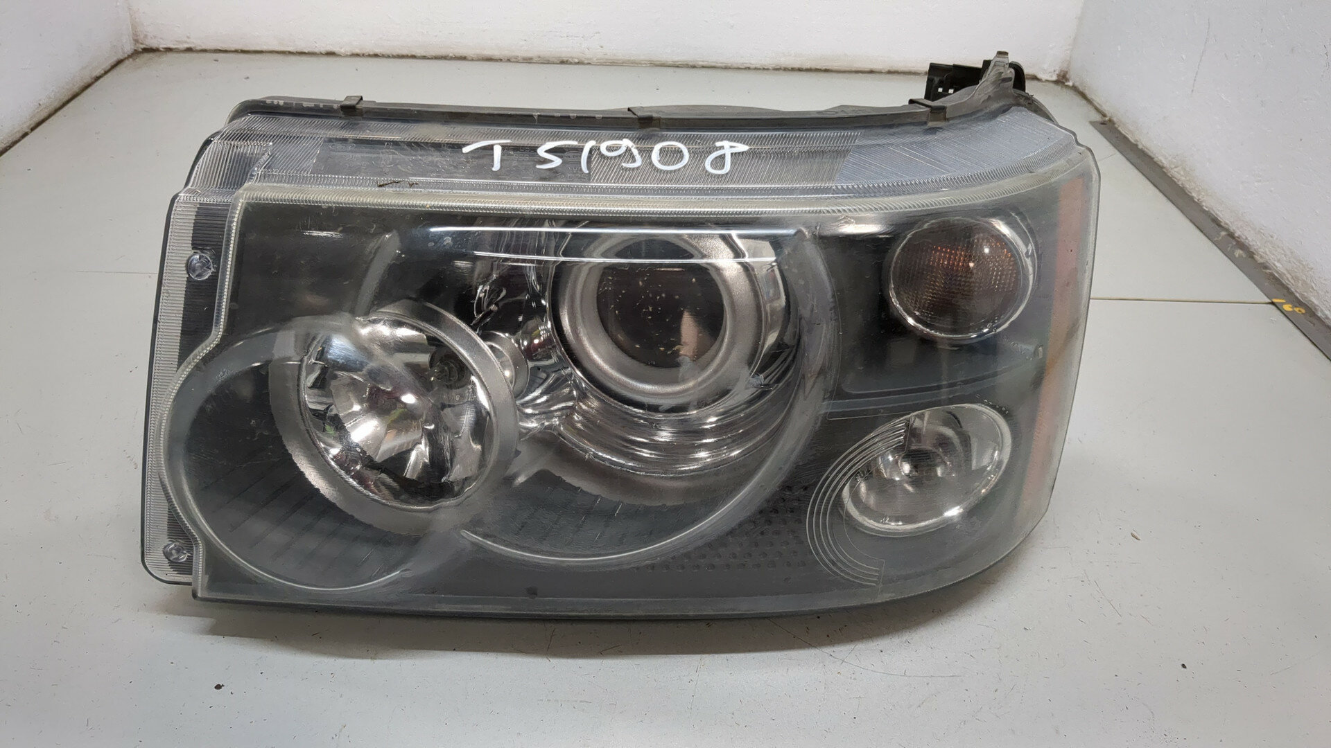 Фара (передняя) левая Land Rover Range Rover Sport Б/У