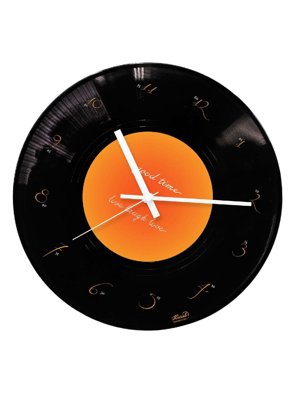 Ностальгические часы в форме пластинки с черным циферблатом по центру и белыми стрелками