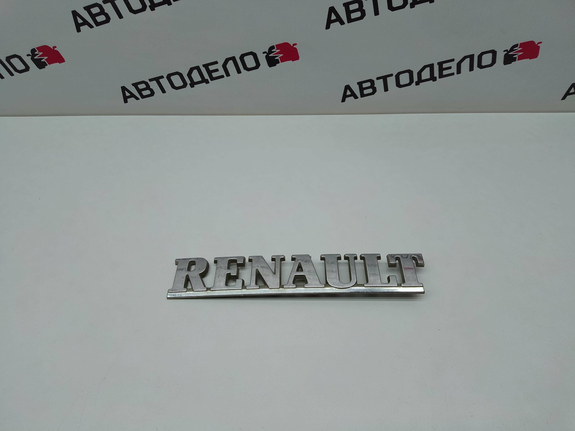 Эмблема Renault Megane BA 2002 г