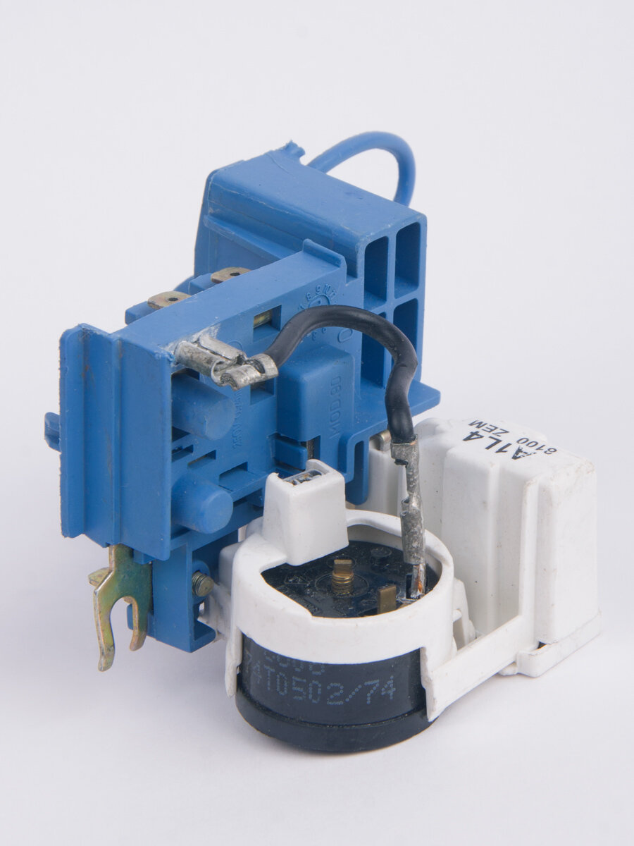 Реле пускозащитное A1L4 8100 ZEM (023853)