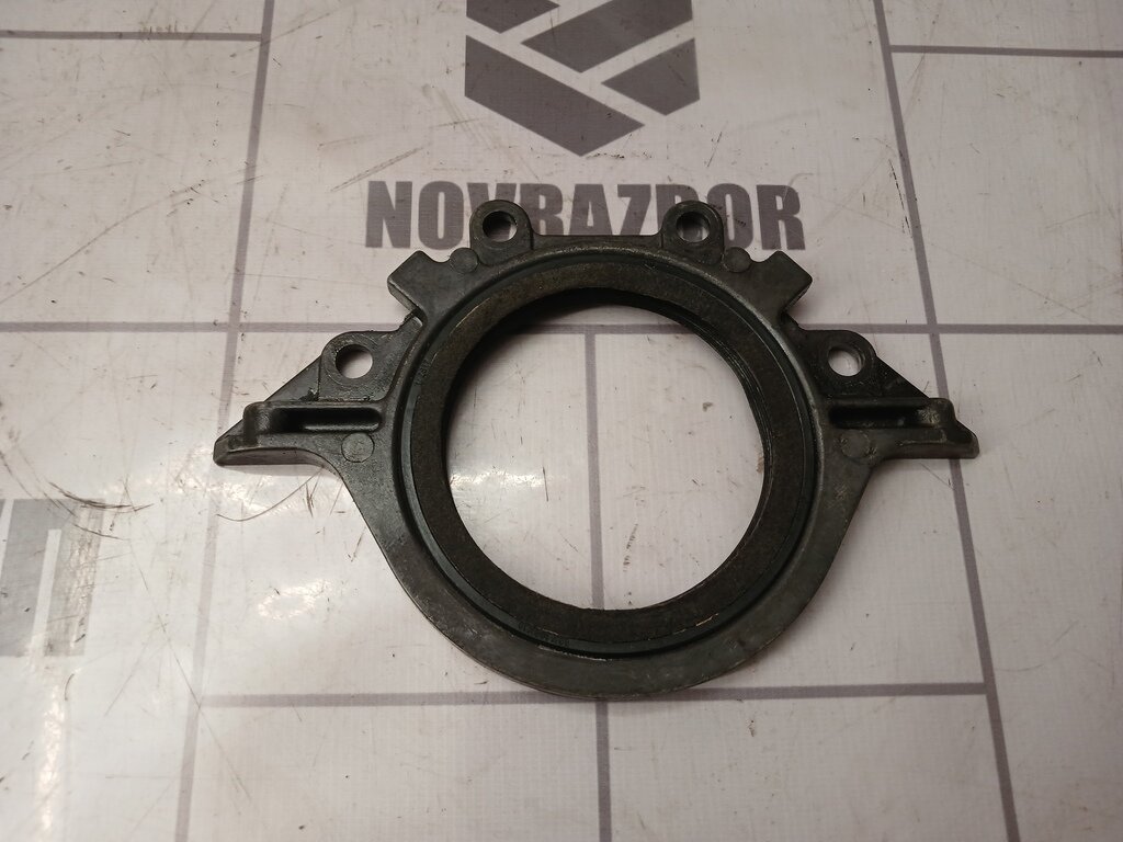 Крышка коленвала задняя Ford Focus 1 1998-2004