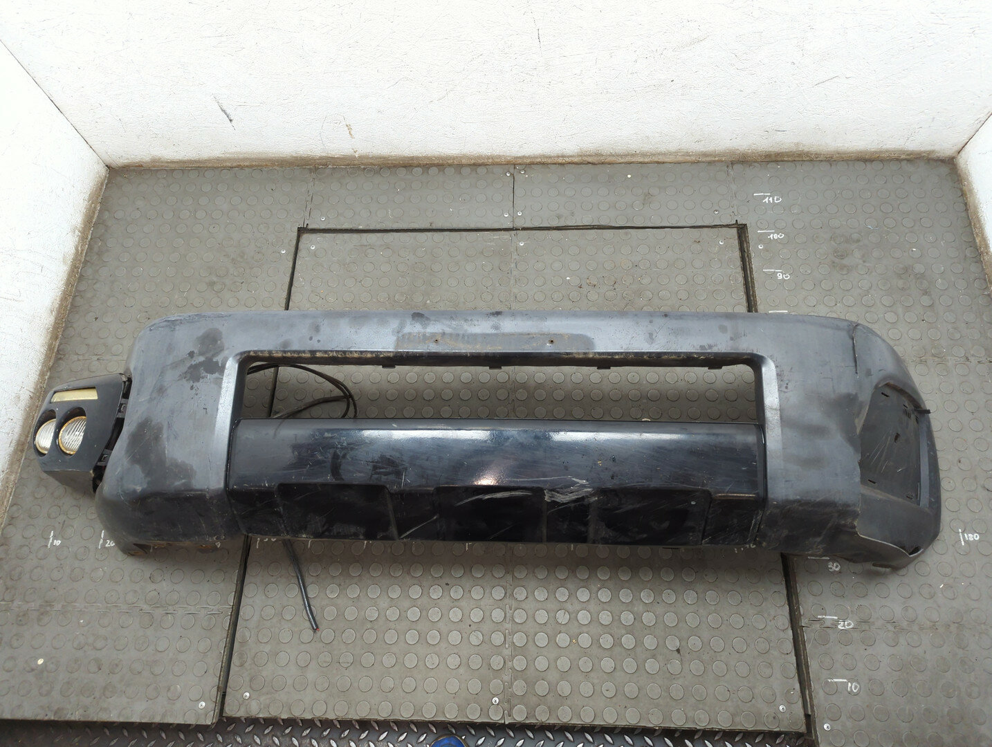 Бампер передний Toyota FJ Cruiser Б/У