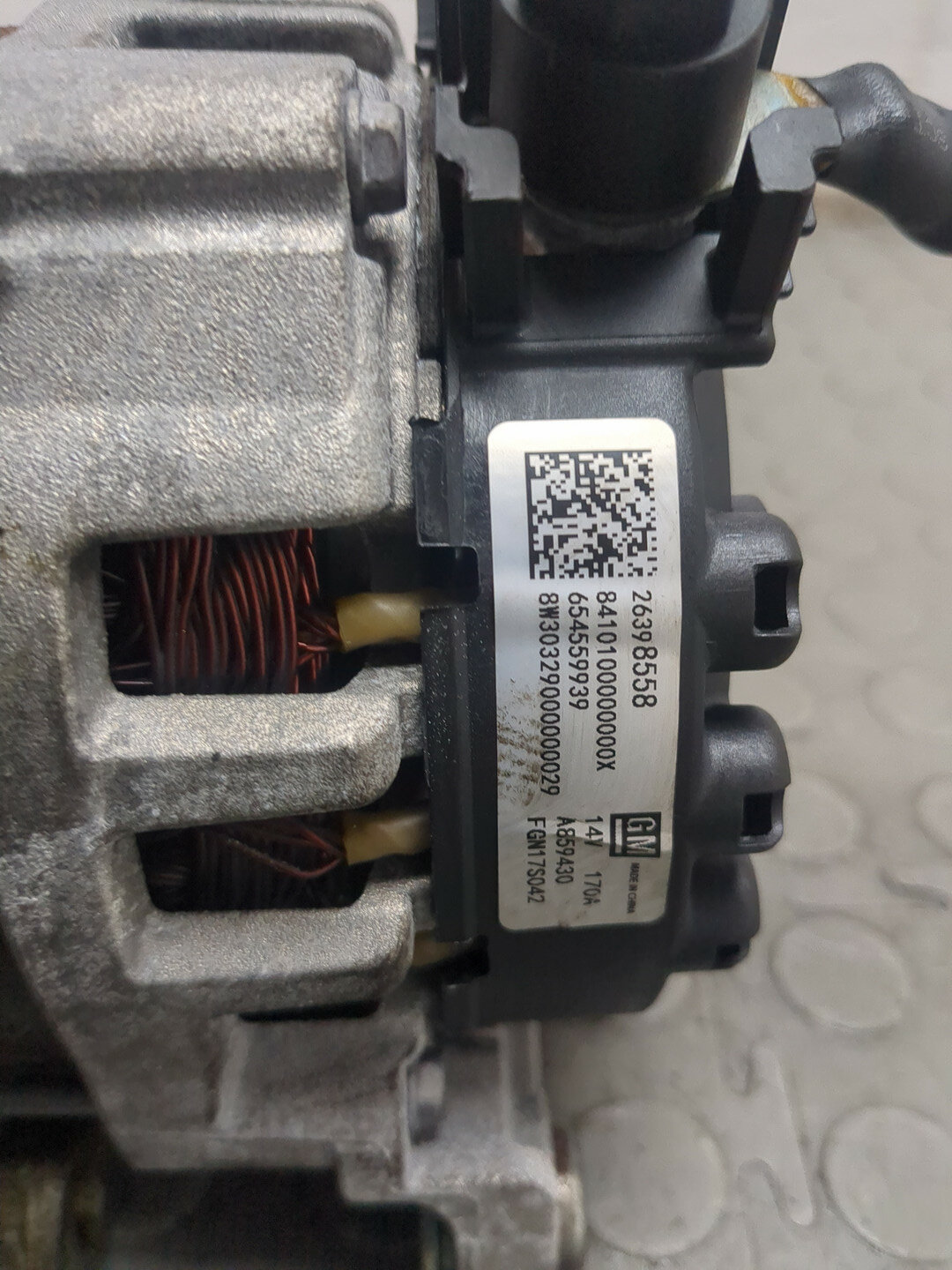 Генератор Buick Envision Б/У — фото 1