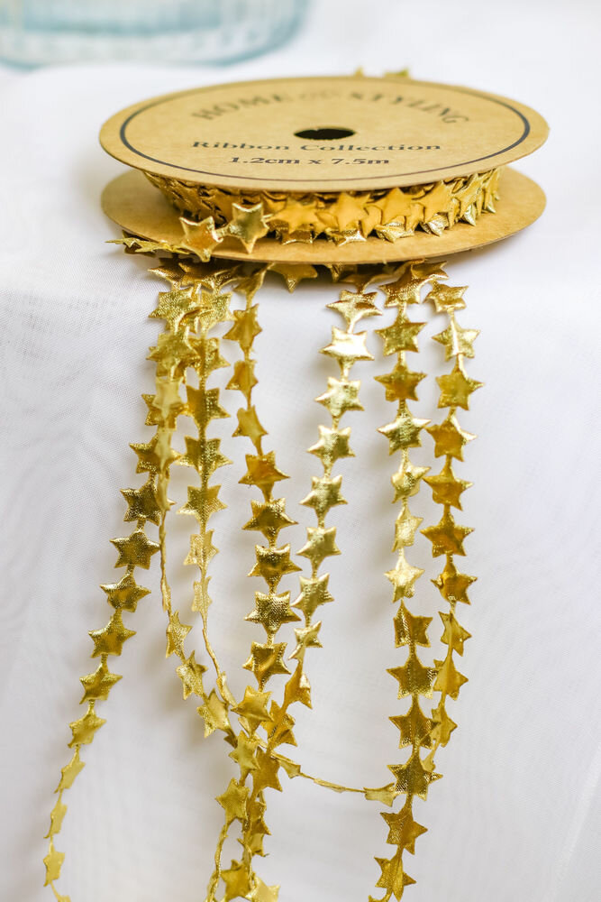 Лента для декорирования арболь: звёзды, полиэстер, золотая, 1,2 см х 7,5 м, Koopman International CAA811840-3