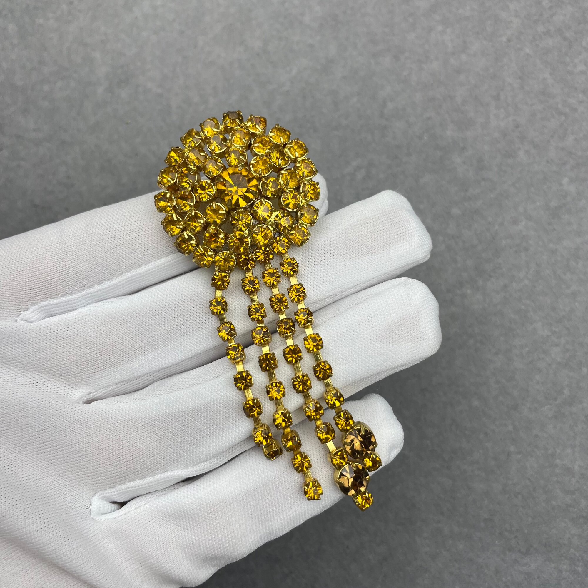 Брошь винтаж с камнями